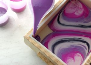 Agate Spin Swirl Soap Tutorial - Soap Queen